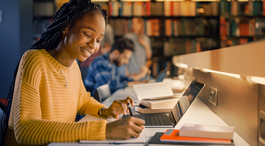 Aprova Total. A mais completa Plataforma de Estudos para o Enem e Vestibular.