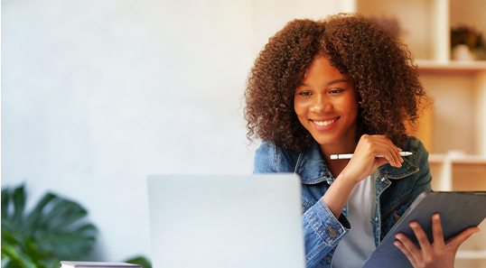 Aprova Total. A mais completa Plataforma de Estudos para o Enem e Vestibular.